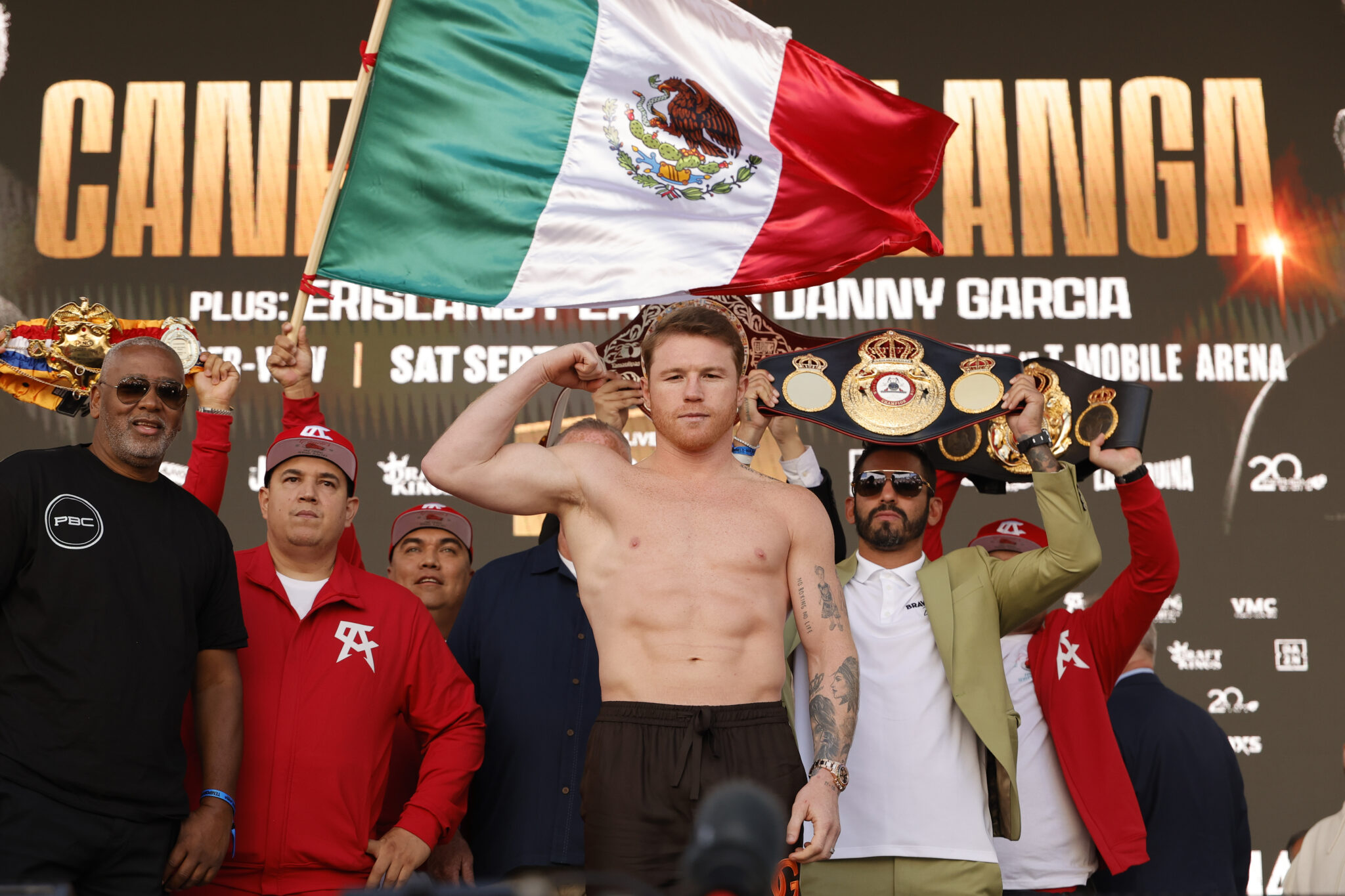 No Knockout: Canelo goes the distance, scores decision over Berlanga ...
